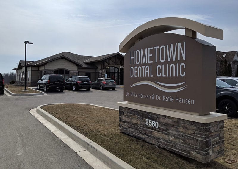 Outdoor Monument Signs - Milwaukee, Wisconsin Sign Company